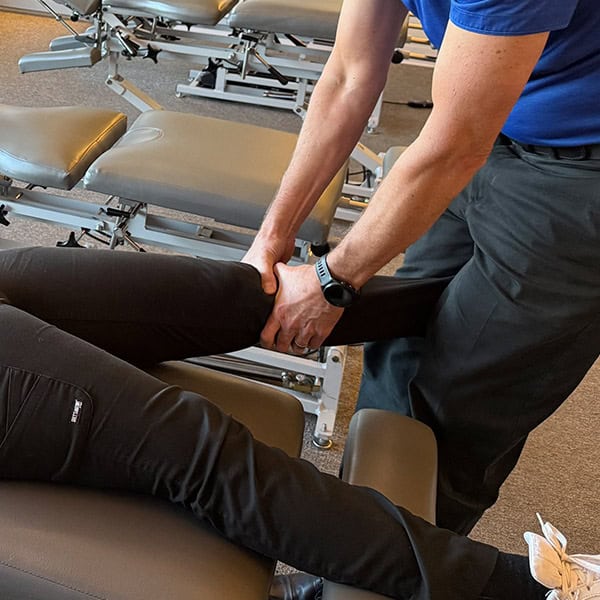 Knee Pain in Tucson - Life Aligned Wellness